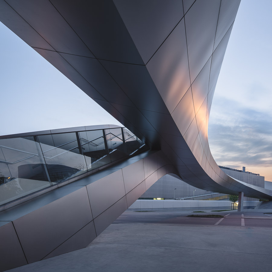 BMW World - Munich - dynamic forms - architectural photography