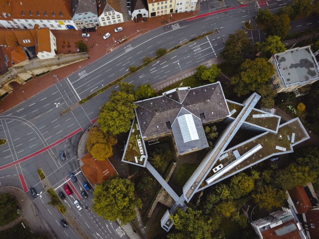 Felix Nussbaum Museum - Architecture Photo Reportage - dynamic forms ...